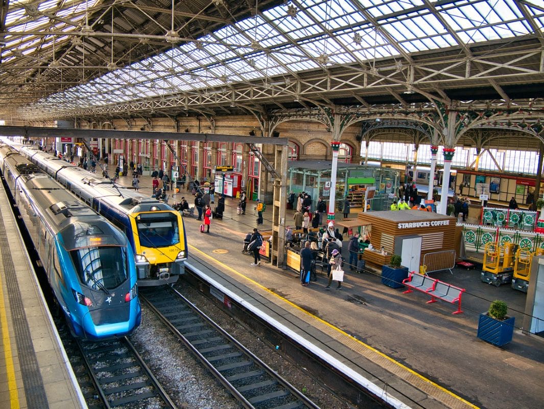 Boost train competition to 'revitalise' railways, report urges ...